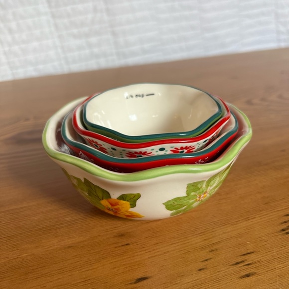 The Pioneer Woman | Kitchen | Pioneer Woman Nesting Measuring Bowls Set ...
